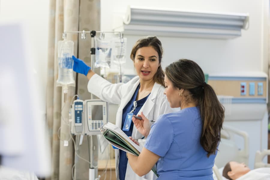 Pharmacy Tech Career Paths – Explore